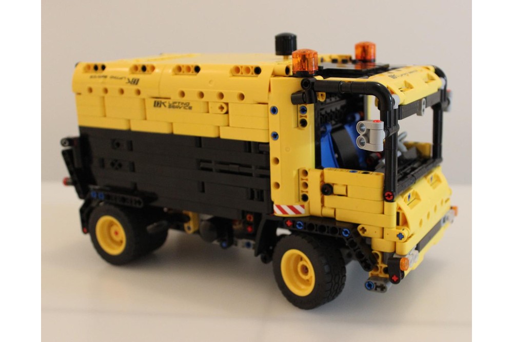 LEGO MOC Lorry with tail gate 42108 alternative model by Omanb571 ...