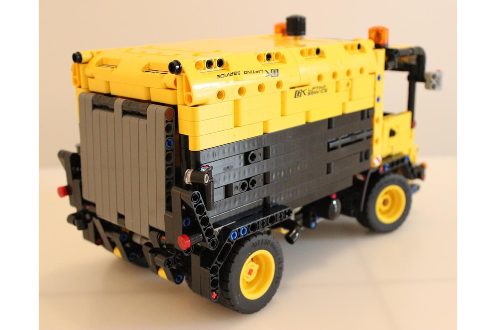 LEGO MOC Lorry with tail gate 42108 alternative model by Omanb571 ...