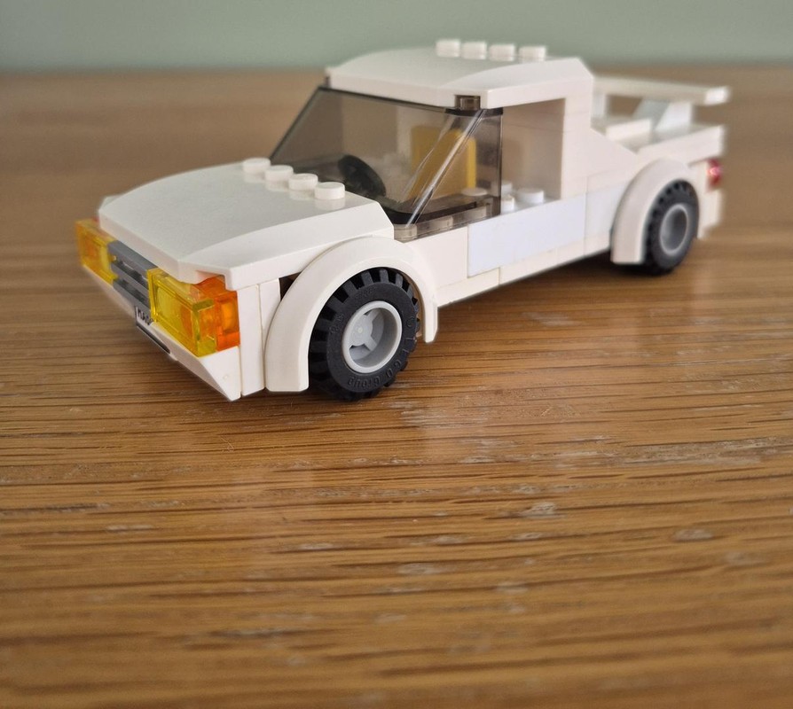 LEGO MOC Simple white car by Brick Dude | Rebrickable - Build with LEGO