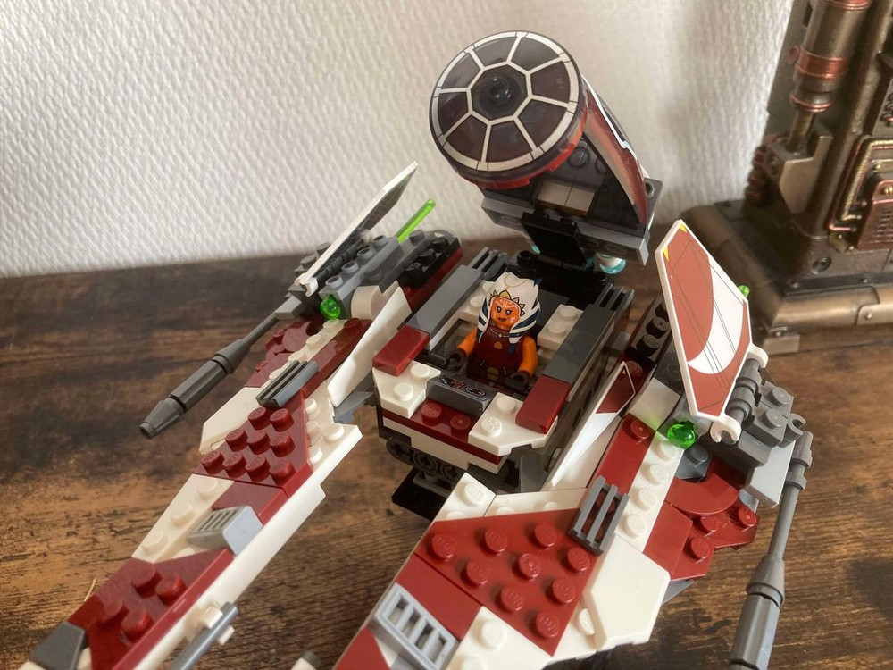 LEGO MOC Ahsoka's Black Ace Starfighter Custom by CreationCaravan (Brad ...
