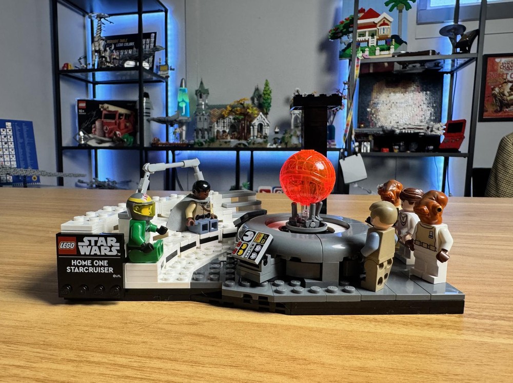 LEGO MOC-213709 Midi Scale Home Home - Death Star Briefing Room by Back ...