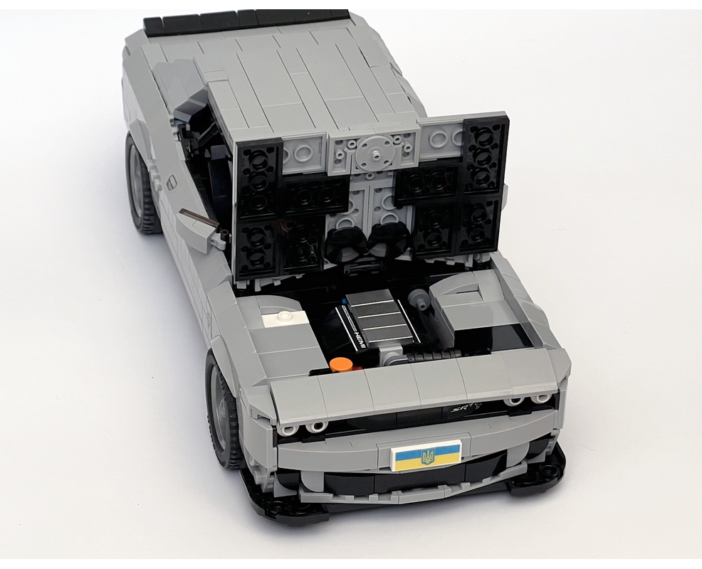 LEGO MOC Dodge Challenger Hellcat by MihailUA | Rebrickable - Build ...