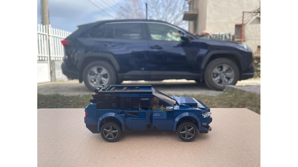 LEGO MOC Toyota RAV4 (5th Gen) by stanisi | Rebrickable - Build with LEGO
