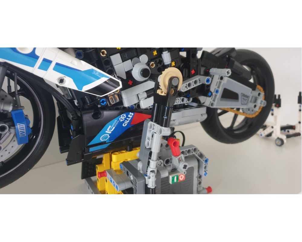 LEGO MOC M1000RR - Motorized Stand by 3run0 | Rebrickable - Build with LEGO
