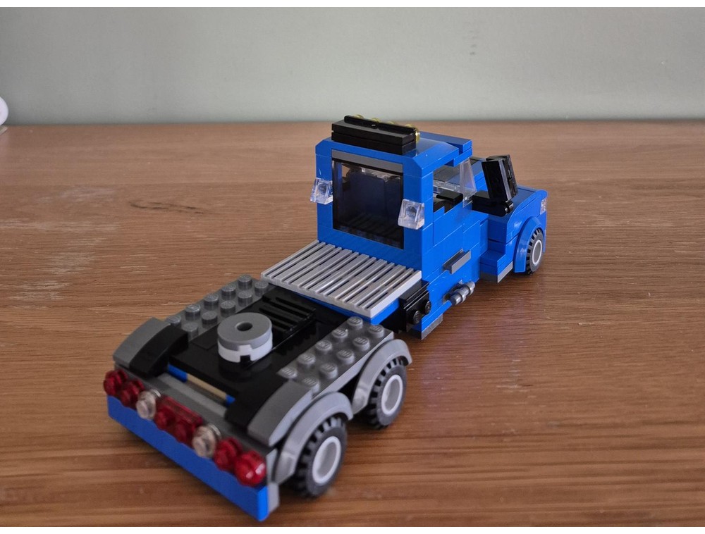 LEGO MOC Blue Semi Truck by Brick Dude | Rebrickable - Build with LEGO