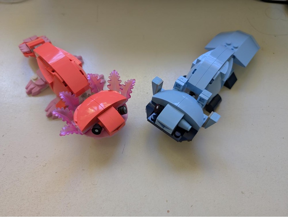 LEGO MOC Vespa Blue Axolotl by FlaringK | Rebrickable - Build with LEGO