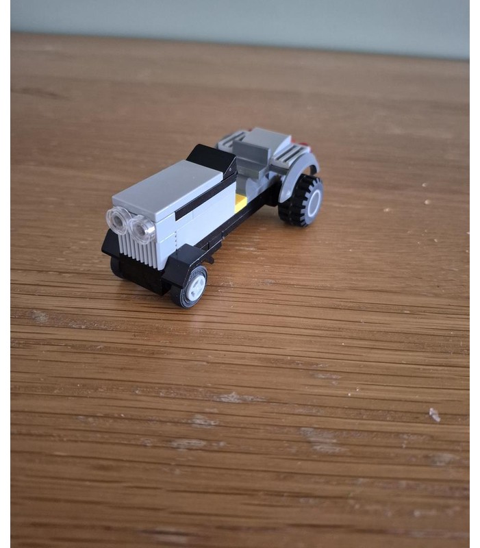 LEGO MOC Small Garden Tractor by Brick Dude | Rebrickable - Build with LEGO