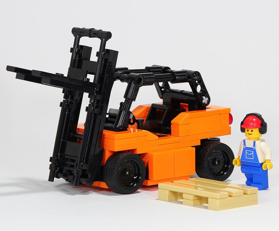LEGO MOC Orange Forklift by Devid VII | Rebrickable - Build with LEGO