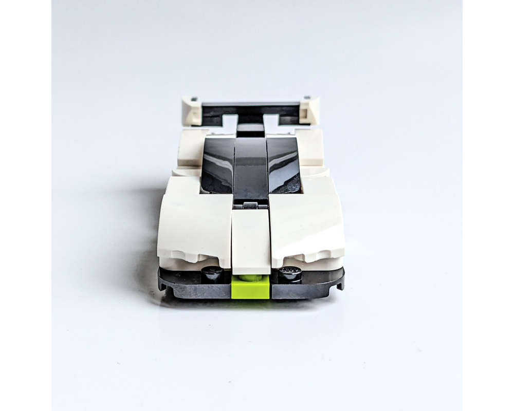LEGO MOC Tiny Koenigsegg Jesko (Stickerless) by TinySpeedChamp ...