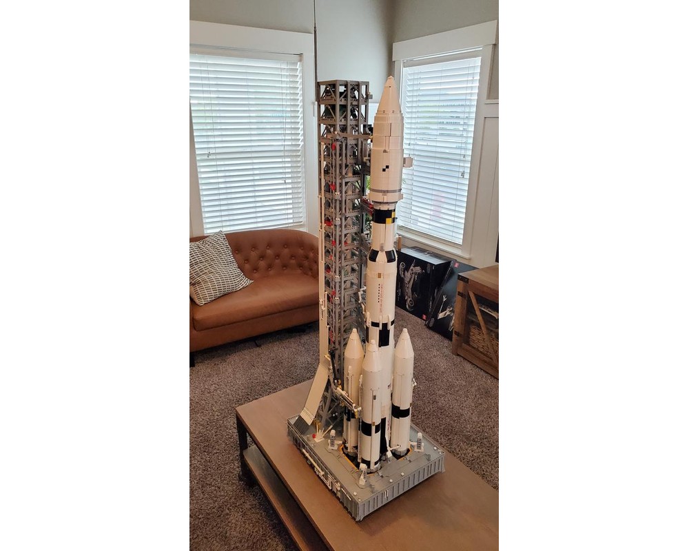 LEGO MOC Saturn V MLV-25L Mobile Launcher and Launch Umbilical Tower by ...