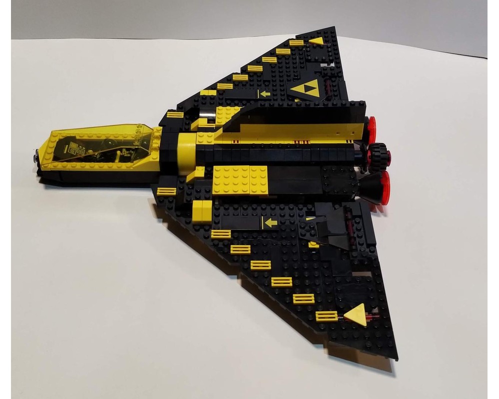 LEGO MOC Blacktron T-6 shuttle by qbcrunch | Rebrickable - Build with LEGO
