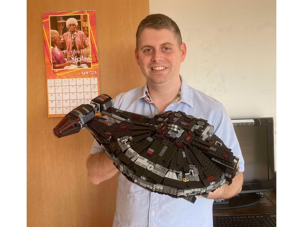 LEGO MOC Dark Outrider Shadows of the Empire by CreationCaravan (Brad ...