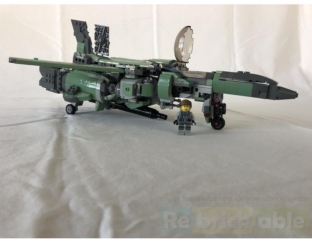 LEGO MOC-217882 Peregrine Variable Fighter (VF-1 Veritech) by Mechanis ...
