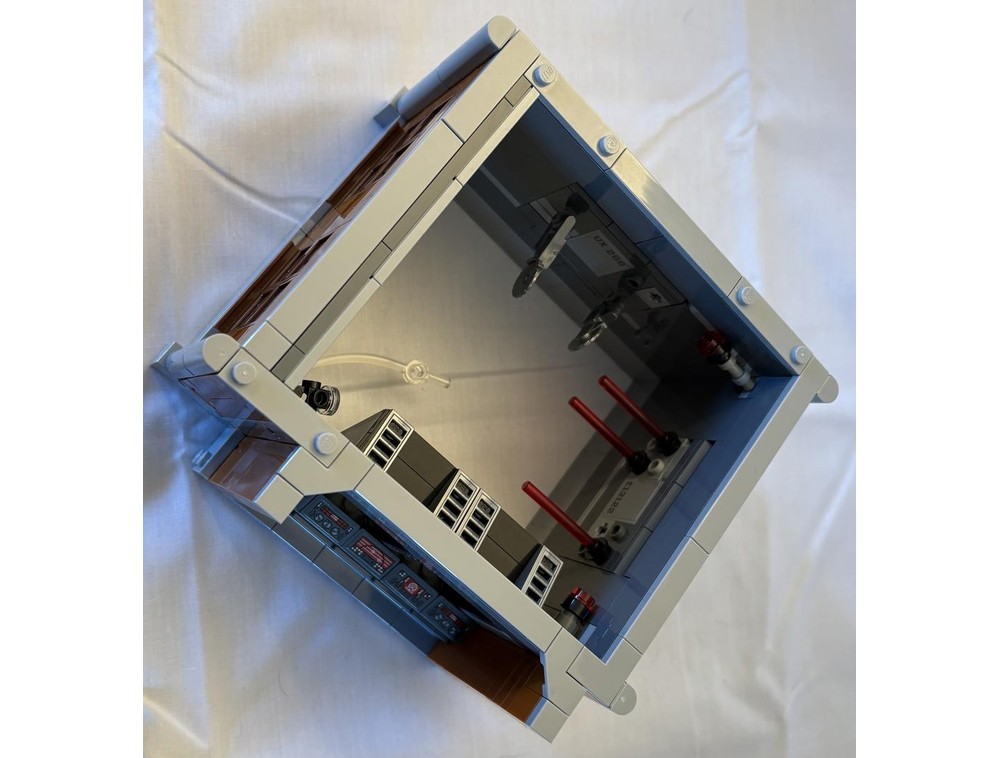 LEGO MOC X-Men Mansion Modified by P Squiddy | Rebrickable - Build with ...