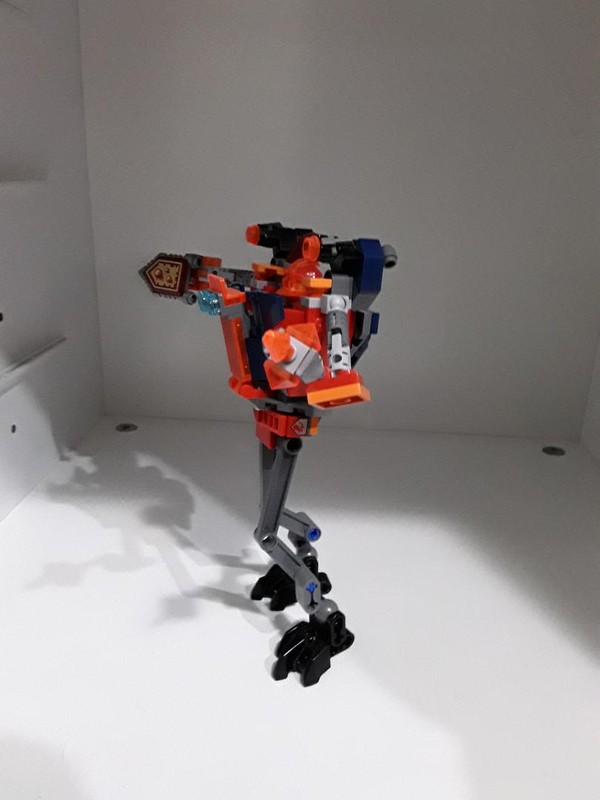 LEGO MOC 70361 - Macy's Mech by LegoOri | Rebrickable - Build with LEGO