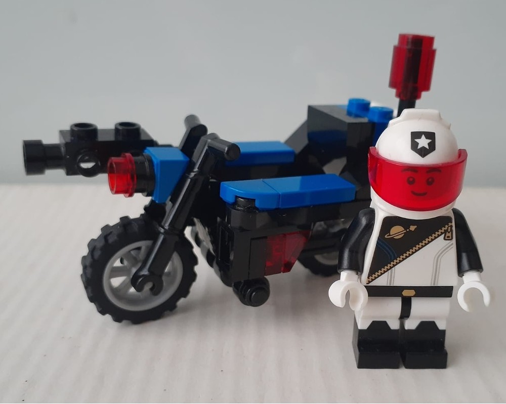 LEGO MOC Space Police Motorcycle by PRbrickbuilder | Rebrickable ...