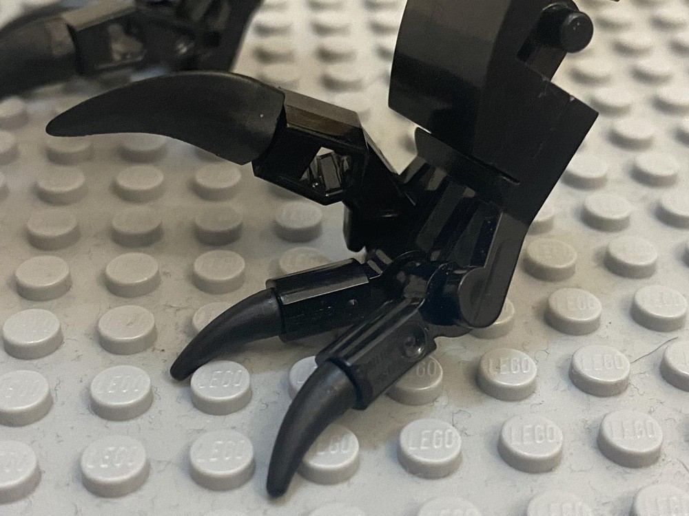 LEGO MOC Indoraptor 1:20 by SuperHeroBrick | Rebrickable - Build with LEGO