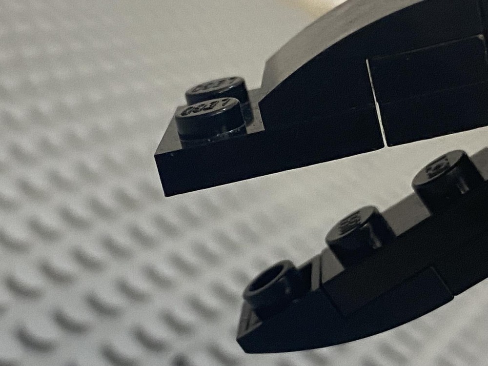 LEGO MOC Indoraptor 1:20 by SuperHeroBrick | Rebrickable - Build with LEGO