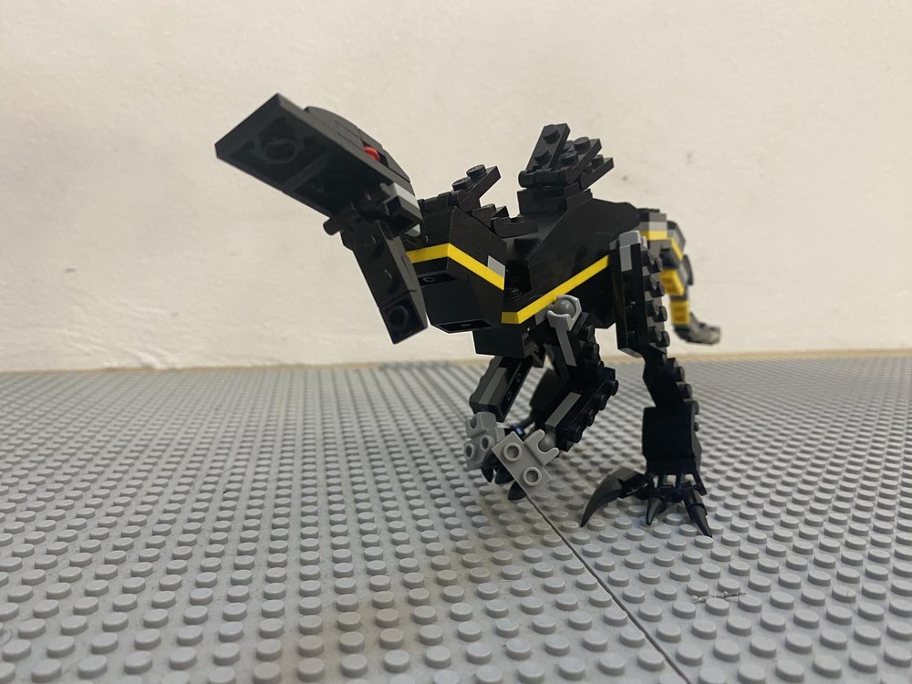 LEGO MOC Indoraptor 1:20 by SuperHeroBrick | Rebrickable - Build with LEGO