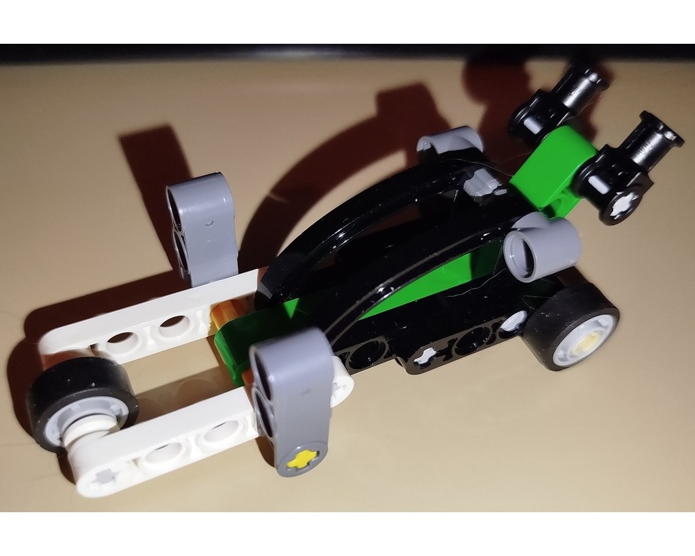 LEGO MOC 412402 - Super S-Trike by JusTiCe8 | Rebrickable - Build with LEGO