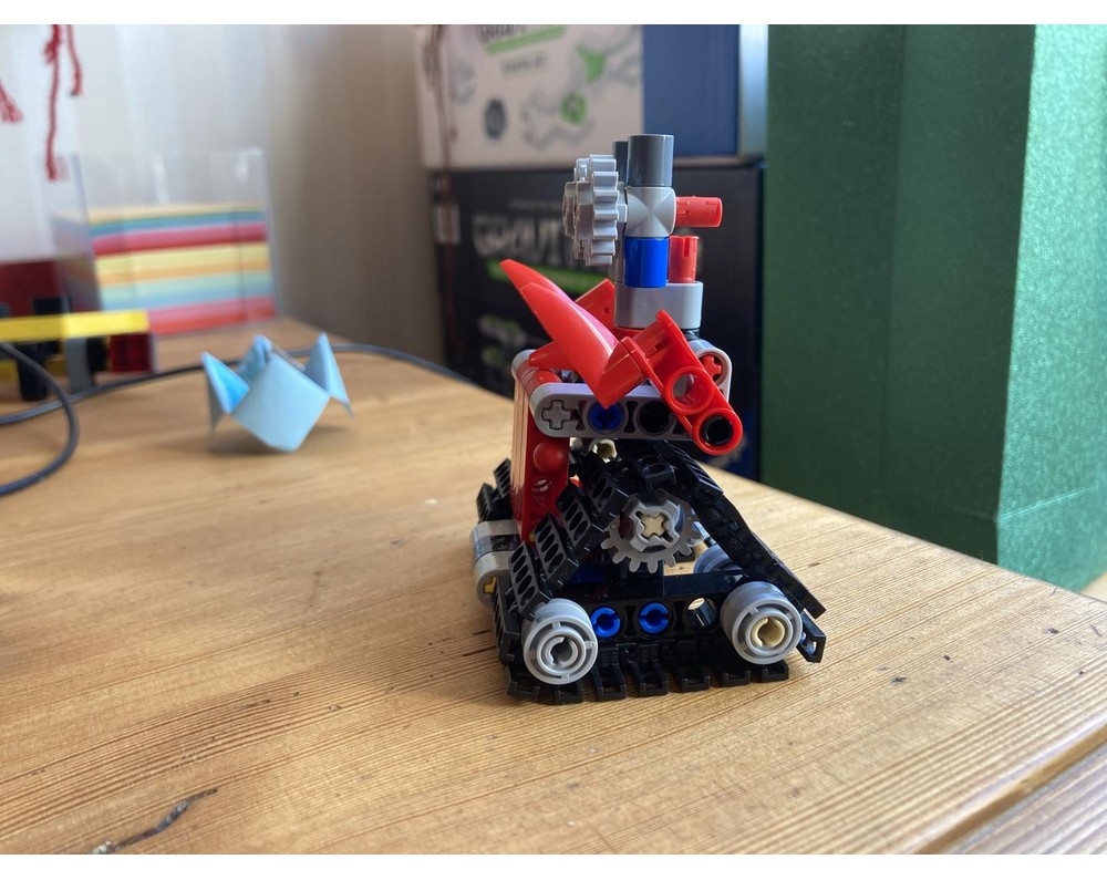 LEGO MOC 42148 alt. build: Robot (WALL-E) by Totte77 | Rebrickable ...