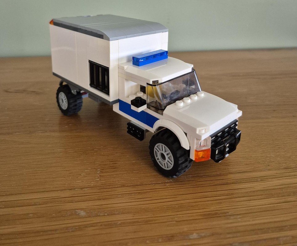 LEGO MOC Jail Truck by Brick Dude | Rebrickable - Build with LEGO