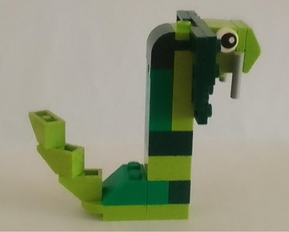 LEGO MOC Green Cobra Snake by HotRod95 | Rebrickable - Build with LEGO