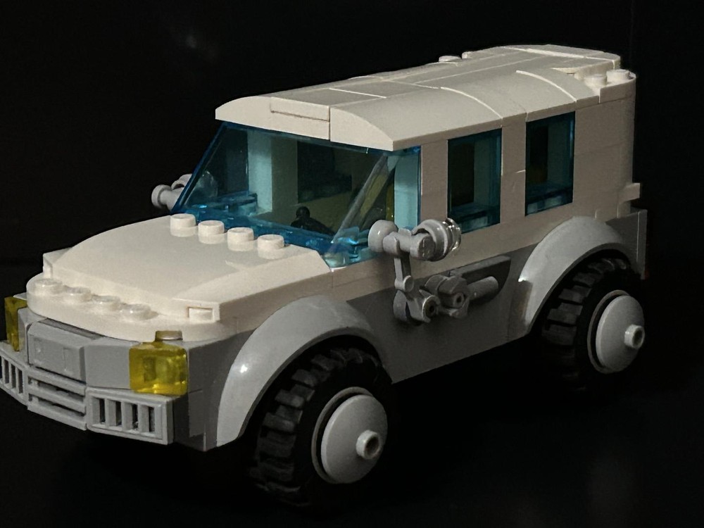 LEGO MOC Generic SUV by Goldblast | Rebrickable - Build with LEGO