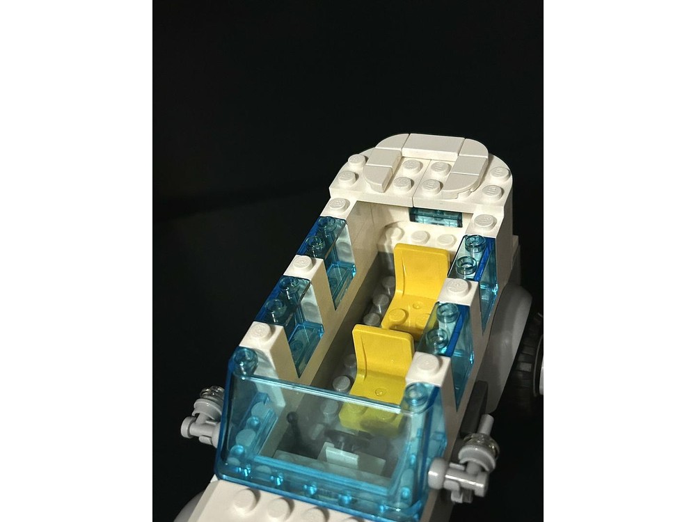 LEGO MOC Generic SUV by Goldblast | Rebrickable - Build with LEGO