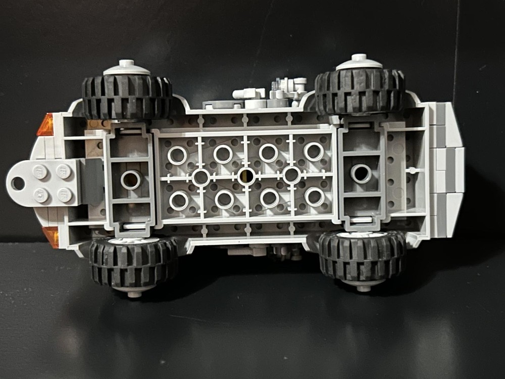 LEGO MOC Generic SUV by Goldblast | Rebrickable - Build with LEGO