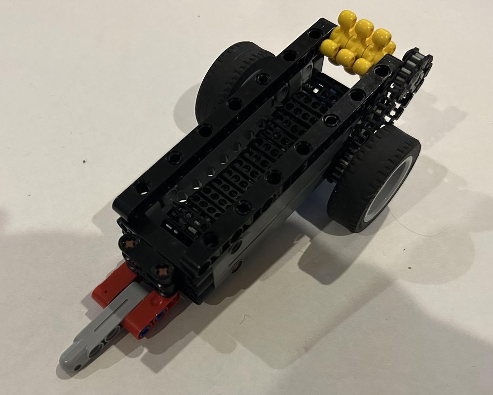 LEGO MOC New Idea 206 Manure Spreader by BrickingBros | Rebrickable - Build with LEGO