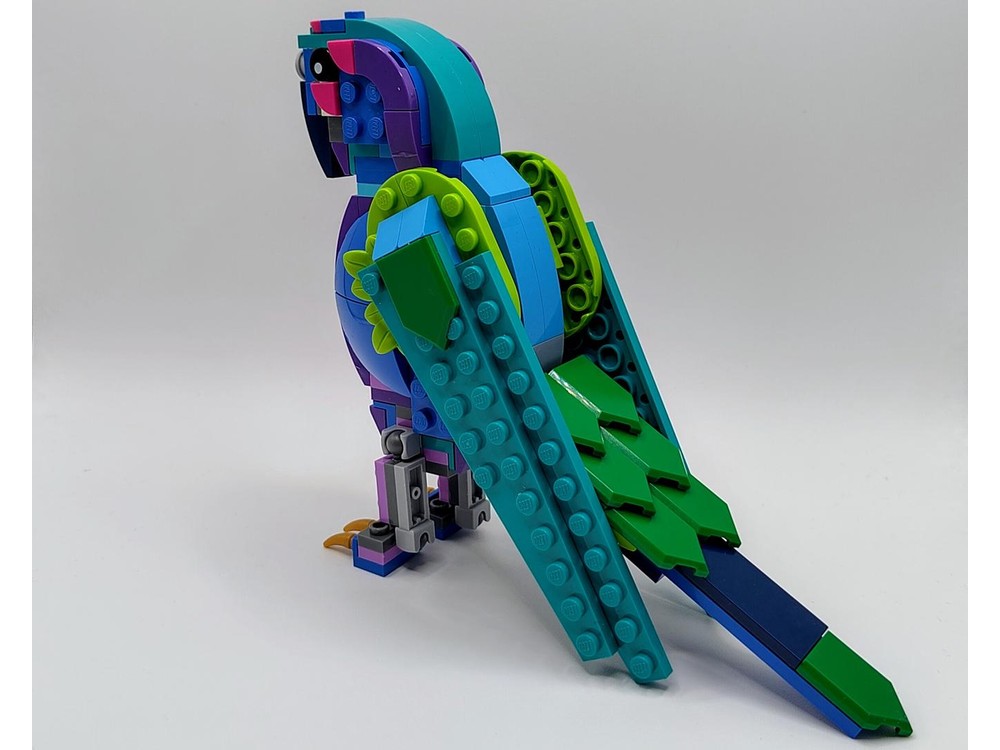 LEGO MOC-220360 31157 Exotic Parrot by Dafeld | Rebrickable - Build ...