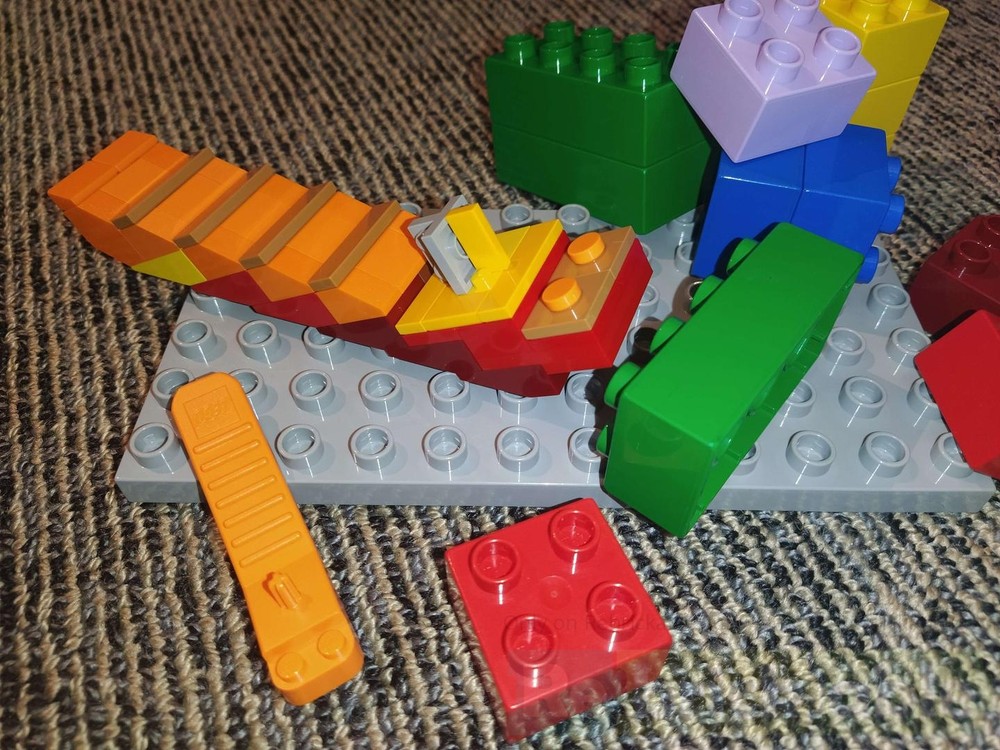LEGO MOC-220901 4:1 Scale Brick Separator by toomanybees | Rebrickable ...