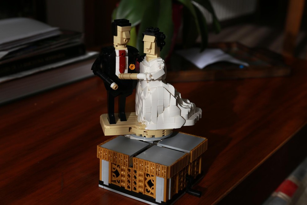 Lego Moc Dancing Newlyweds By Pau Padrós Rebrickable Build With Lego