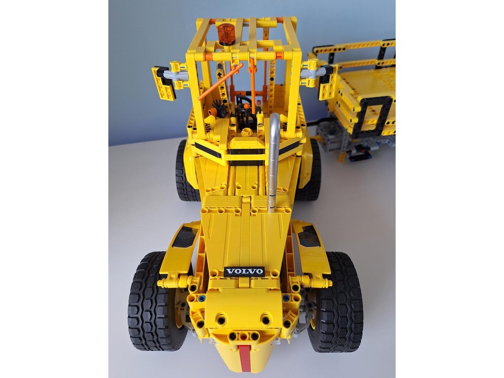 LEGO MOC-221493 42114 alt Tractor + trailer by przemoe | Rebrickable ...