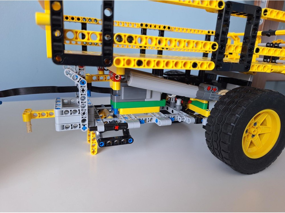LEGO MOC-221493 42114 alt Tractor + trailer by przemoe | Rebrickable ...