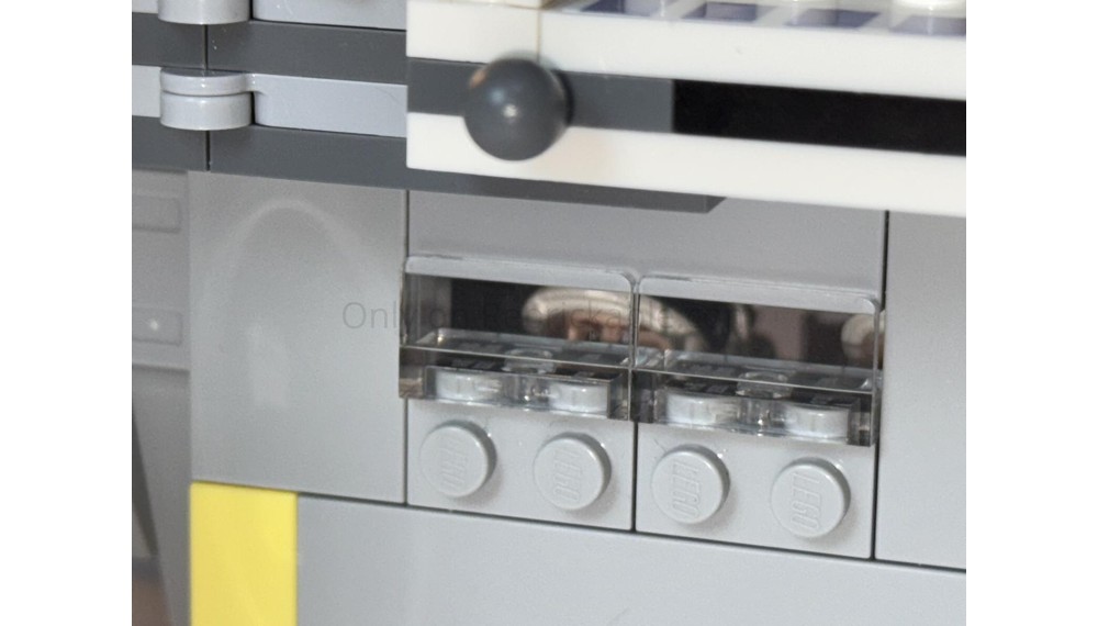 LEGO MOC Lego UWing Starfighter Set 75399 Sliding Doors, Larger Cabin ...