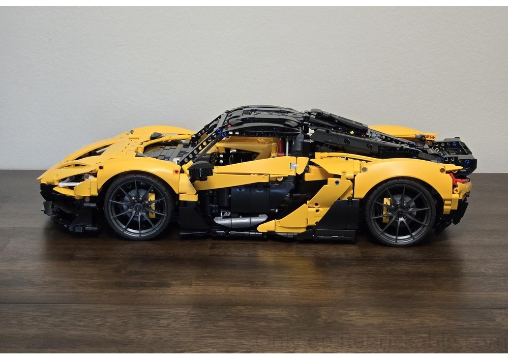 LEGO MOC-222472 42172 McLaren W1 by BricksByCas24 | Rebrickable - Build ...