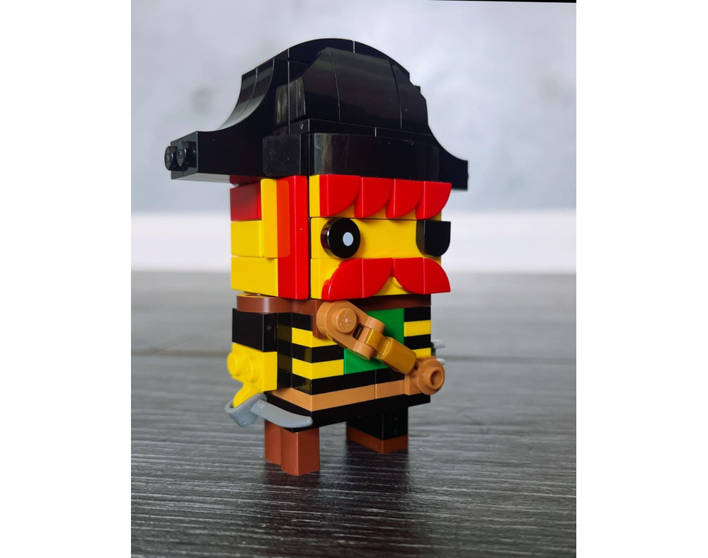 LEGO MOC Captain Redbeard Brickheadz by thrulego | Rebrickable - Build ...