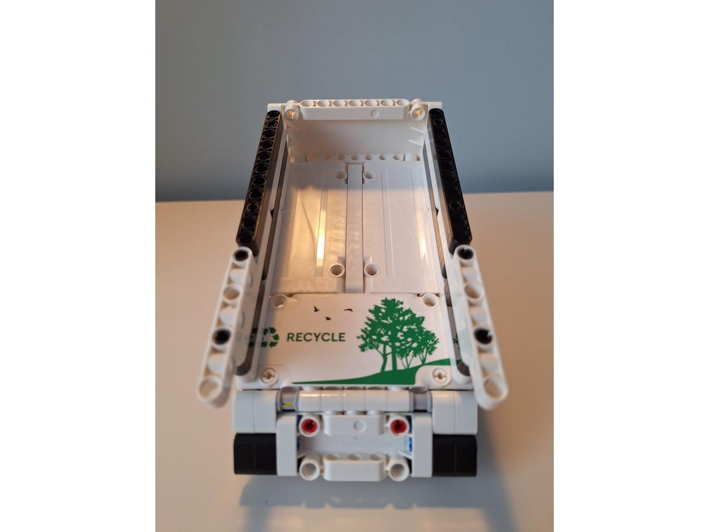 LEGO MOC 42167 alt Mack Dumptruck by przemoe | Rebrickable - Build with ...