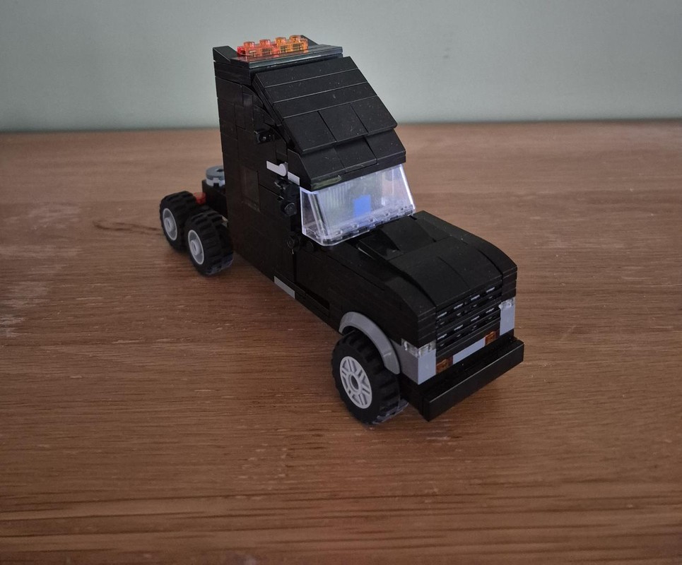 LEGO MOC Sleeper 48' Fairing Truck by Brick Dude | Rebrickable - Build ...