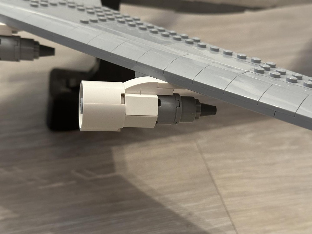 LEGO MOC Wing and engine mod for 747 SCA from set 10360 by @ndy ...