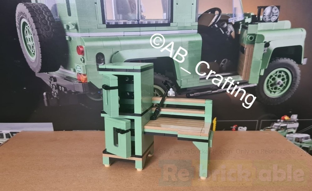 LEGO MOC Table with storage lockers (Alt LEGO 10317-1 Land Rover ...