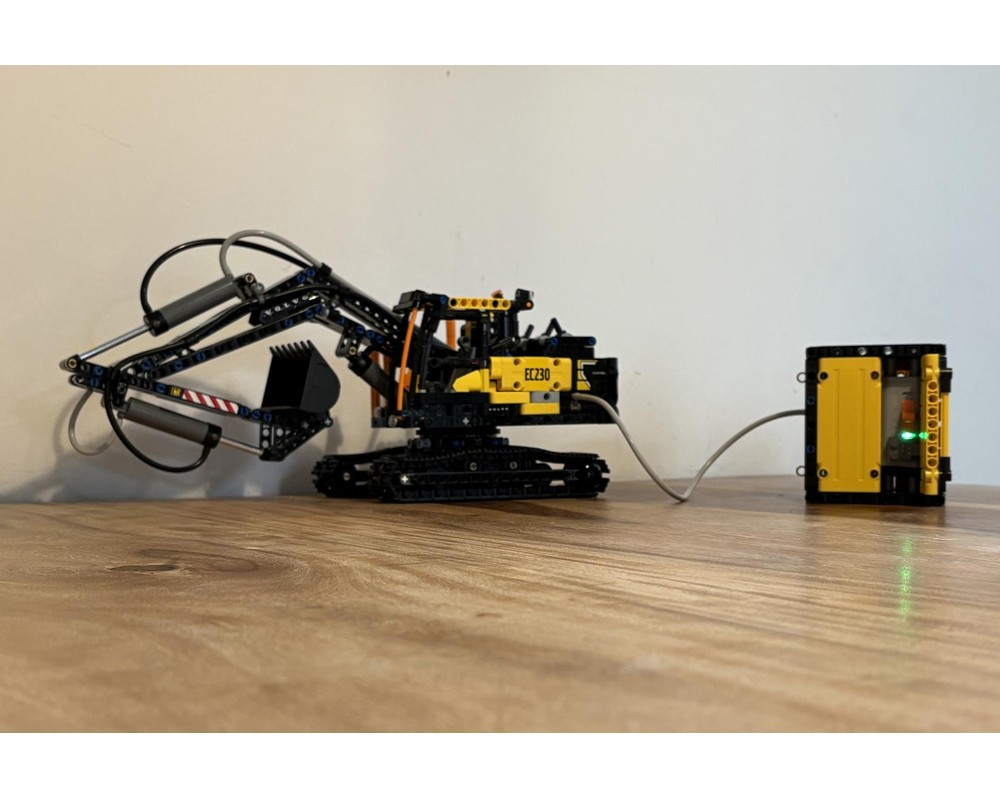 LEGO MOC 42175 Working Charging Station (pneumatic) by JF551 ...