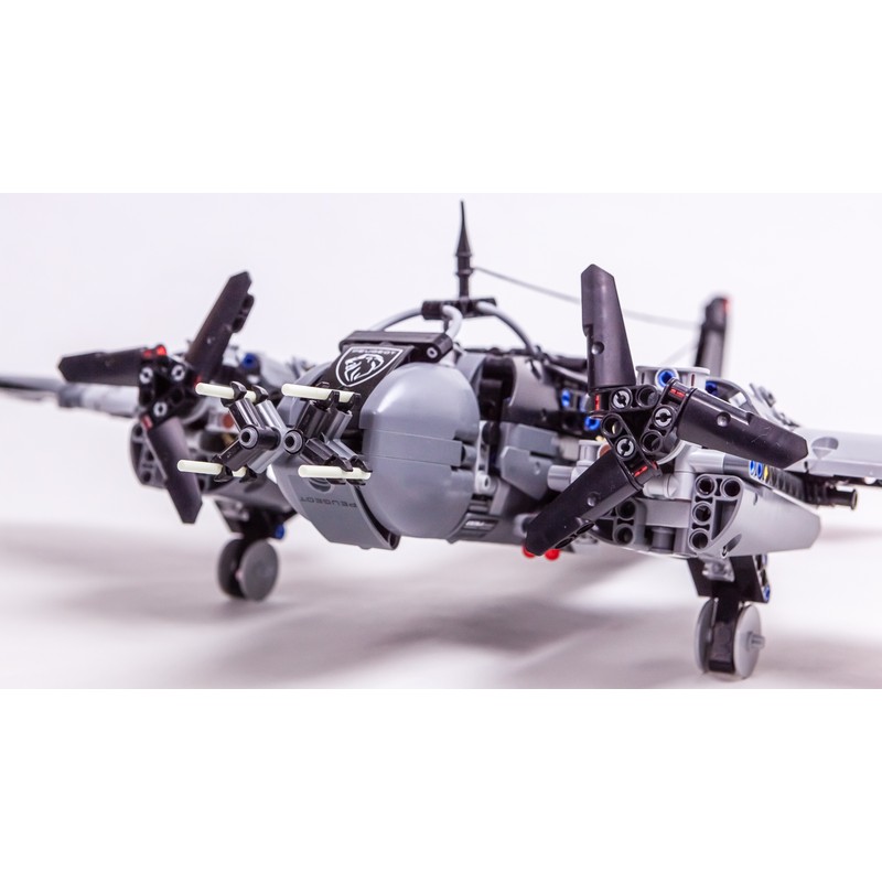 LEGO MOC Twin-Engine Multirole Combat Airplane (42156 Peugeot 9X8 Le ...