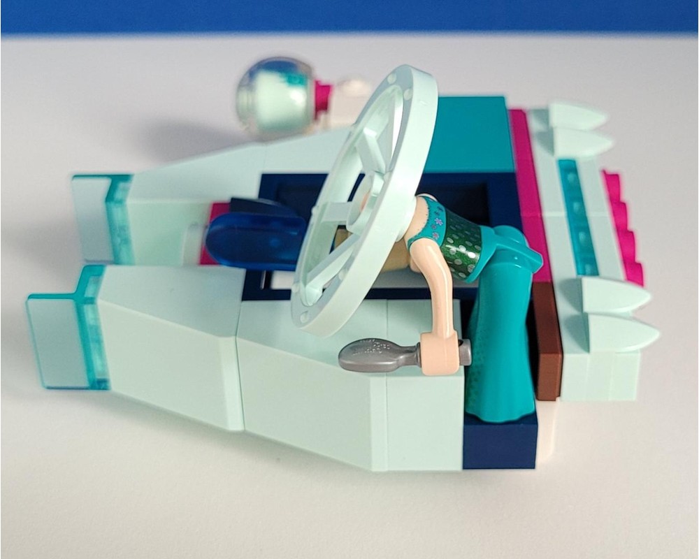 LEGO MOC Elsa's Frozen Falcon by ford4thot | Rebrickable - Build with LEGO