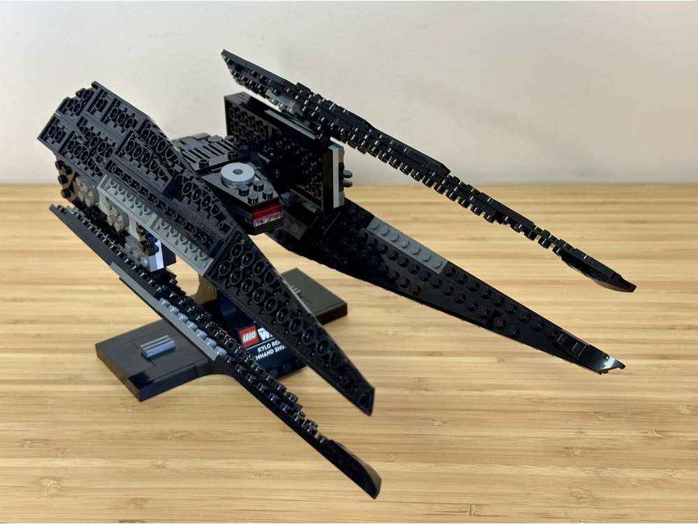 LEGO MOC-223368 Kylo's TIE Silencer Midi-Scale - Alternate Build of ...