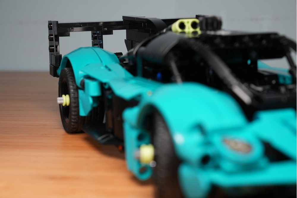 LEGO MOC Aston Martin Valkyrie LMH Wing MOD (42208 Modification) by ...