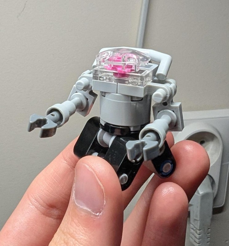 LEGO MOC Fallout Robobrain MOC by CzerstwyChleb | Rebrickable - Build ...