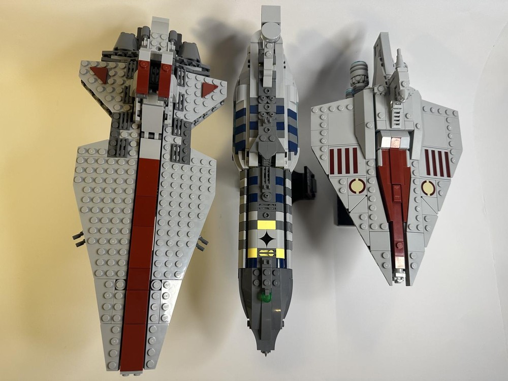 LEGO MOC-224506 Venator-Class Republic Cruiser - Ahsoka Tano's T-6 ...